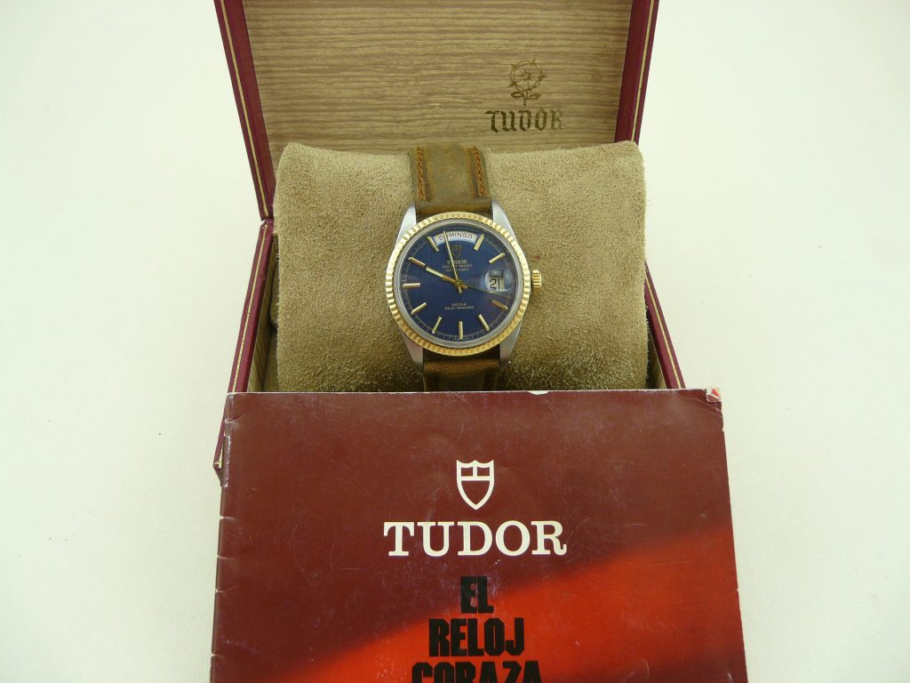 Tudor 7019/3 1969 Rare Blue Dial Just Serviced Box and Brochure - SOLD